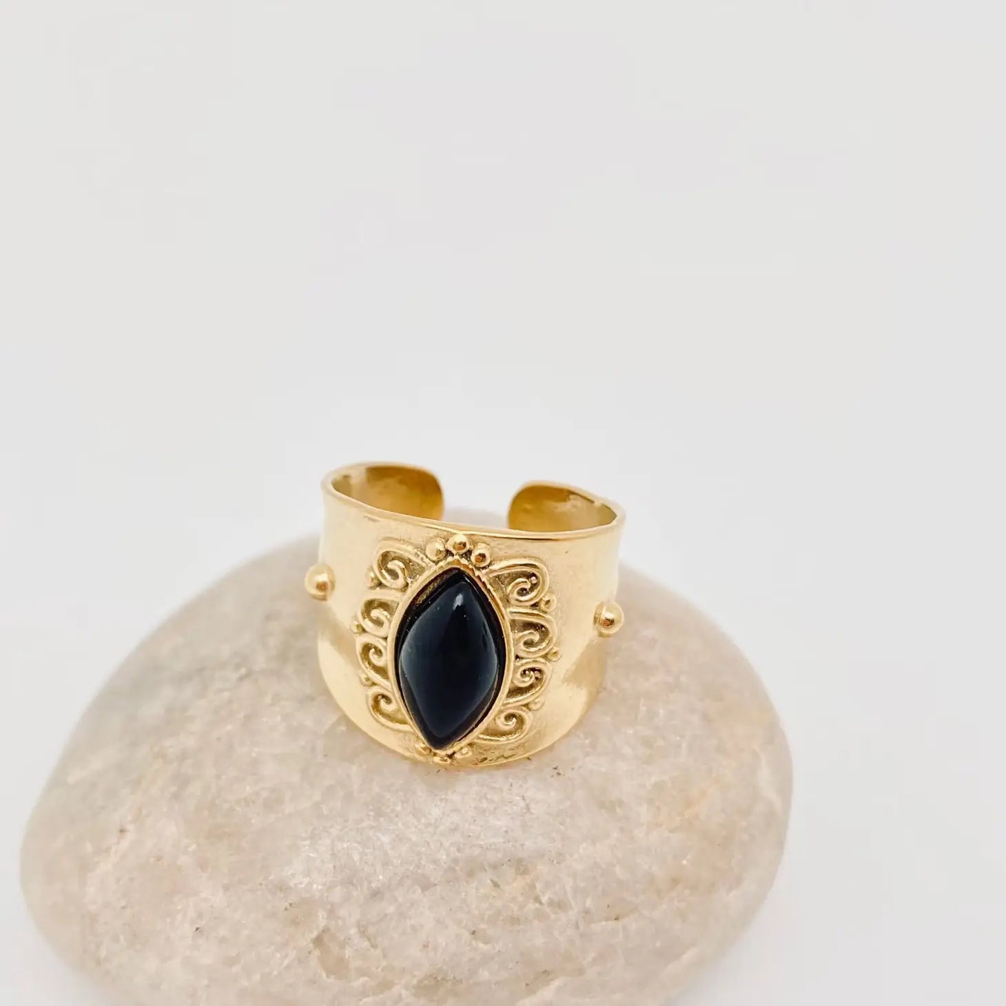 Obsidian Vintage Inlaid Natural Stone Ring – Libby Story