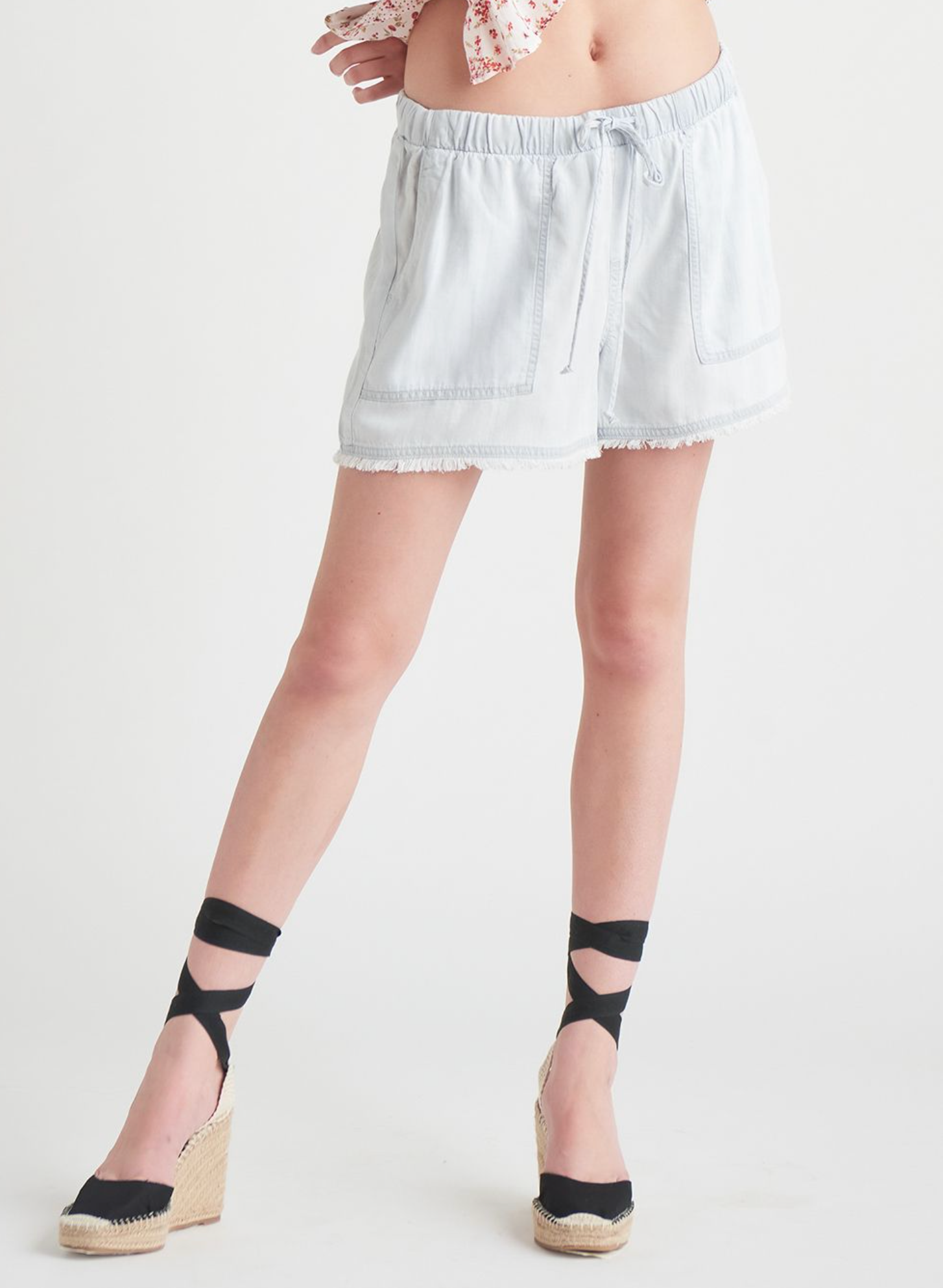 Dex Audrey Bleach Wash Short – Libby Story